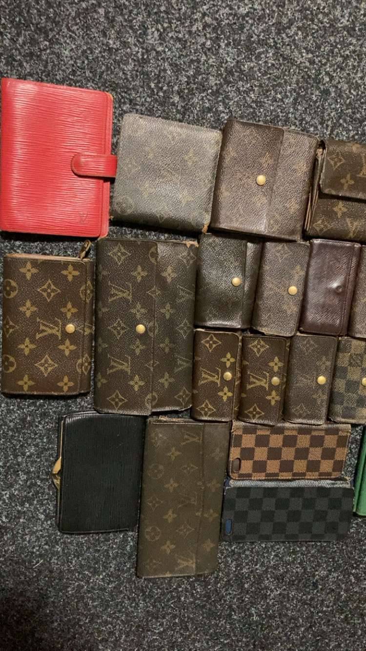 Louis Vuitton bulk wallet / cardholder bundle | Vintage Wholesale ...